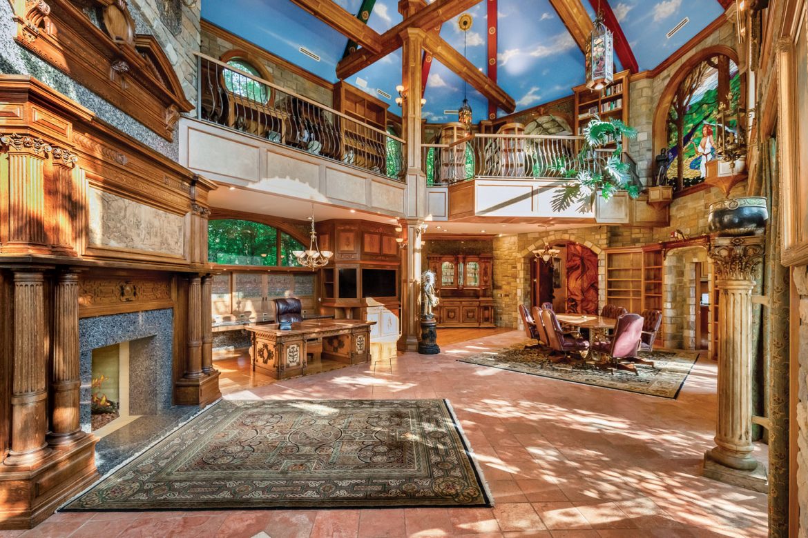 The Spirit of Avalon, Lake Quivira, Kansas | Leading Estates of the World